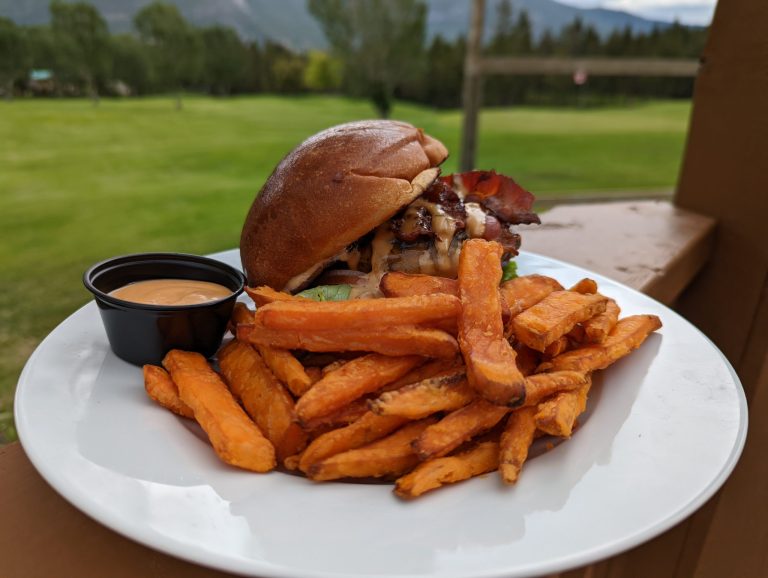 Coy's Par 3 Golf Course in Fairmont Hot Springs, B.C. | Columbia Valley ...